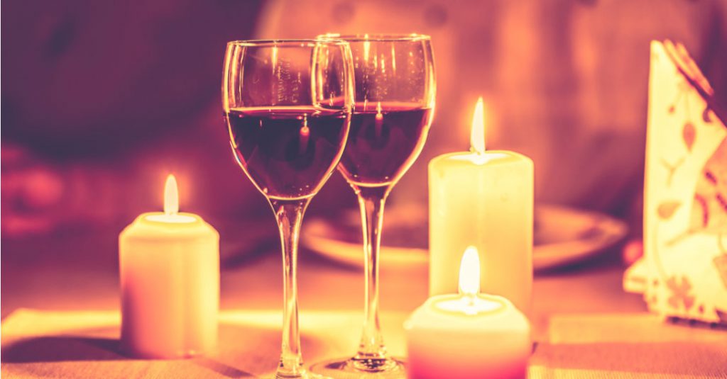5 Classic Romantic Date Ideas For You | FNP